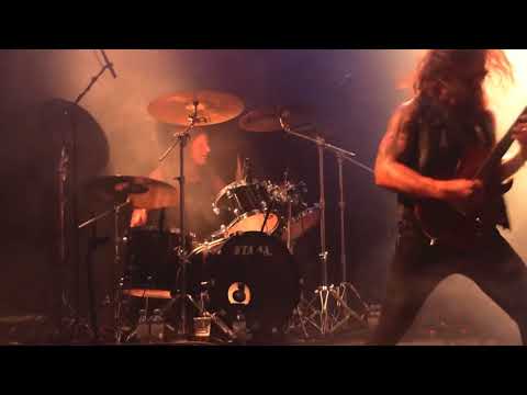 Bölzer- hero (live) - YouTube