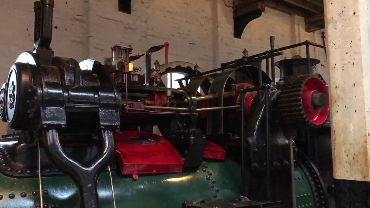 Garrett Portable Steam Engine - YouTube
