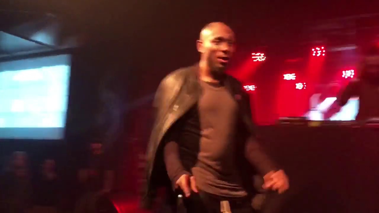Auditorium (LIVE) - Madlib Feat. Mos Def aka Yasiin Bey - YouTube