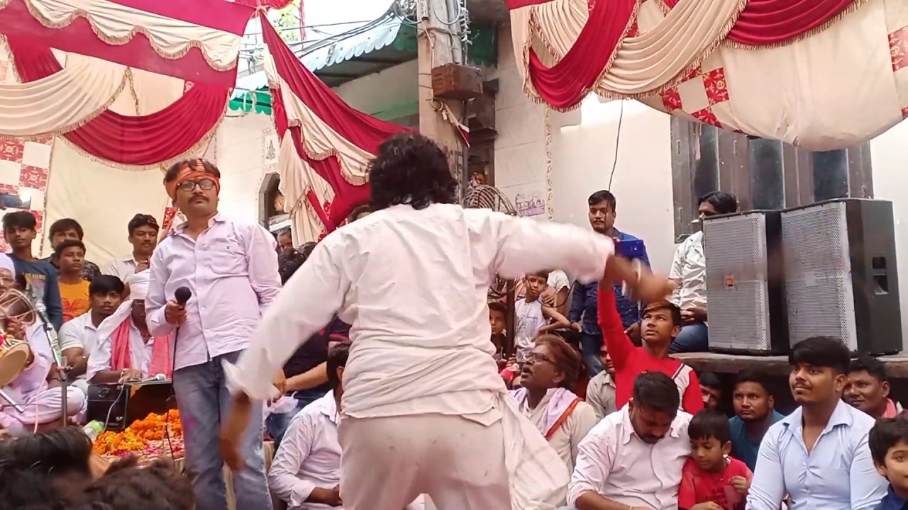 Vinod Bhai Govind Bhai #Tharukiya #Devipujak #GAM Vijay Vihar Avantika DJ Dakla viral video 🙏😎🌹 ...