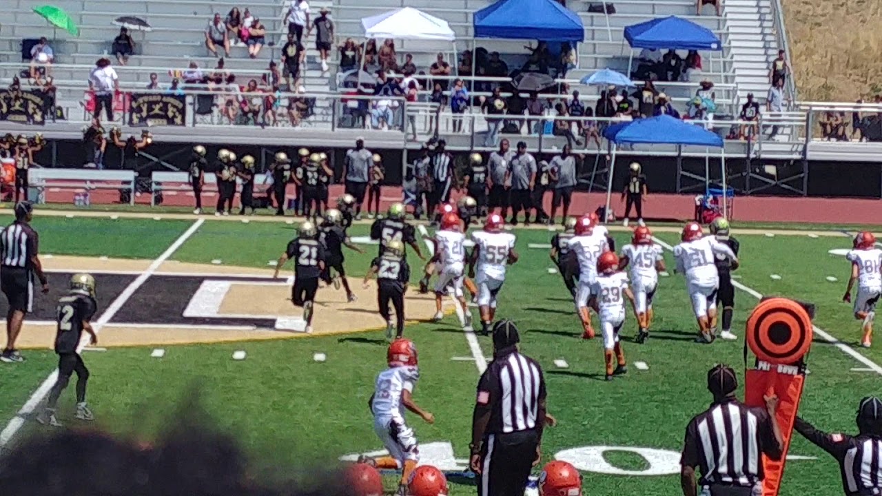 #7 Joaquin Stewart touchdown run vs. Hayward Aggies - YouTube