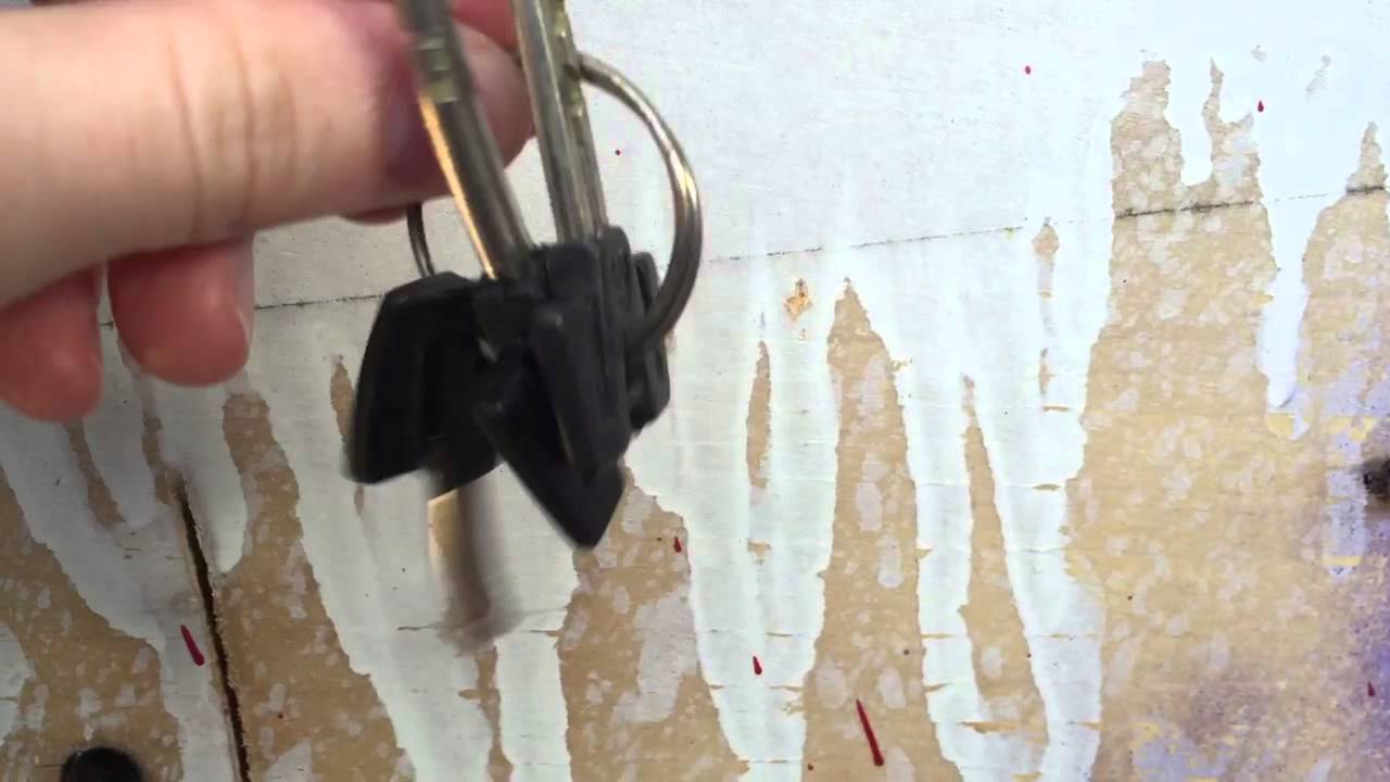How To Jingle Keys - YouTube