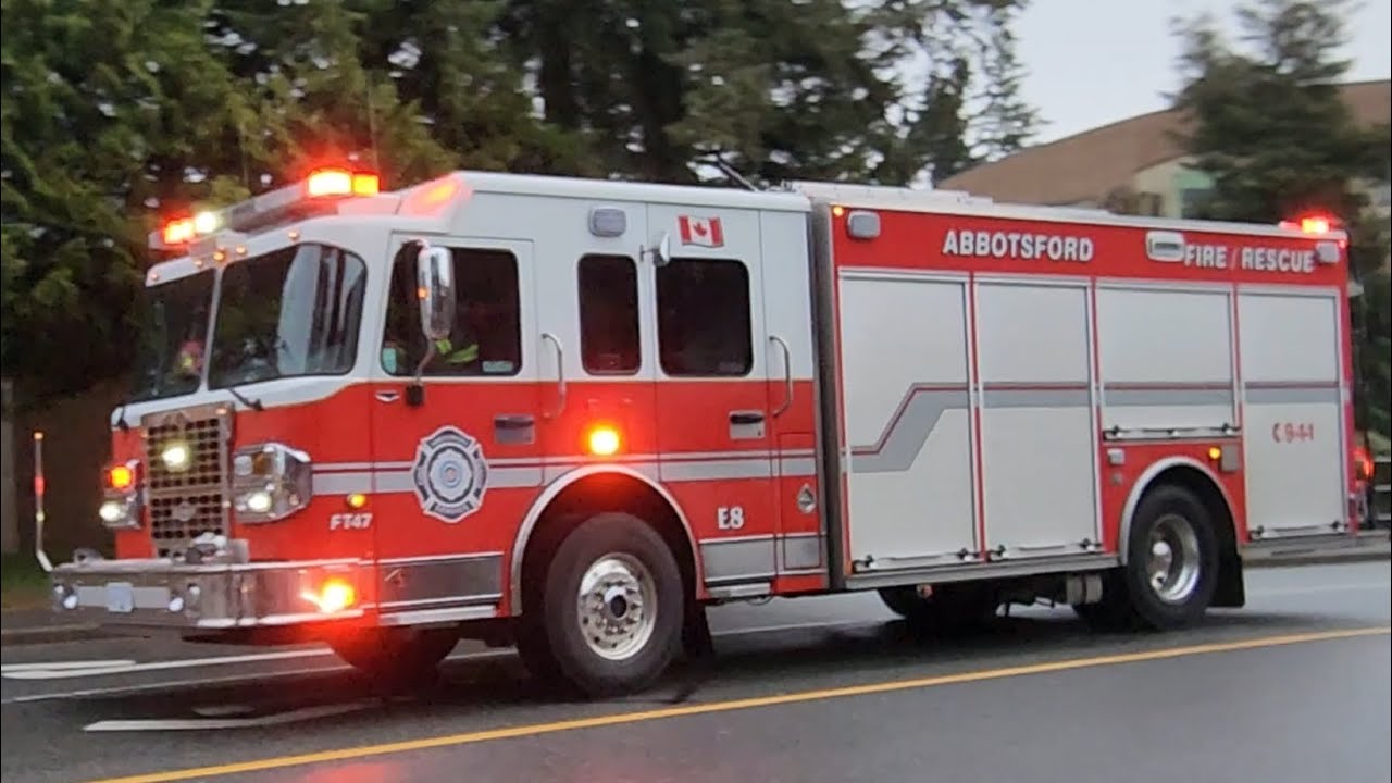 Abbotsford Fire Rescue - Engine 8 Responding X2 - YouTube