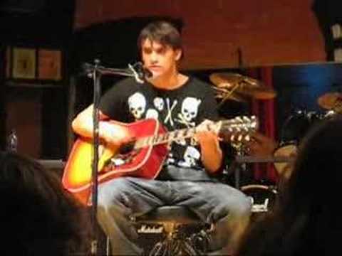 Darren MacDonald - Trust - Cass Cafe 2007 - YouTube