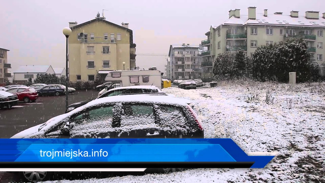 Poland daily life: First snow in Gdansk this winter - YouTube