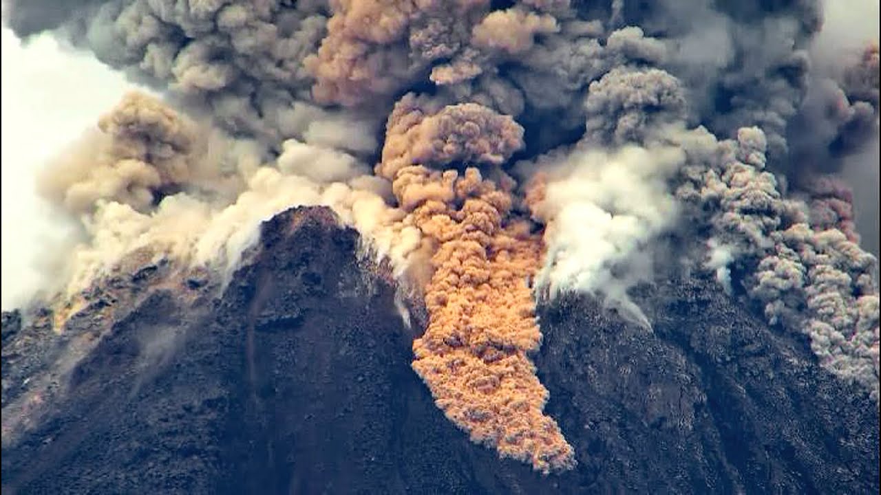 ERUPTION OF SANTA MARIA VOLCANO - Guatemala - YouTube