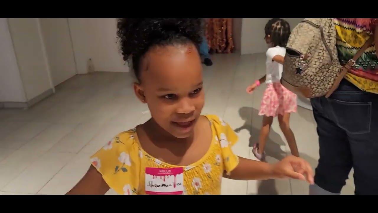 Kids play with Slime!! Sloomo Slime Institute Atlanta - YouTube