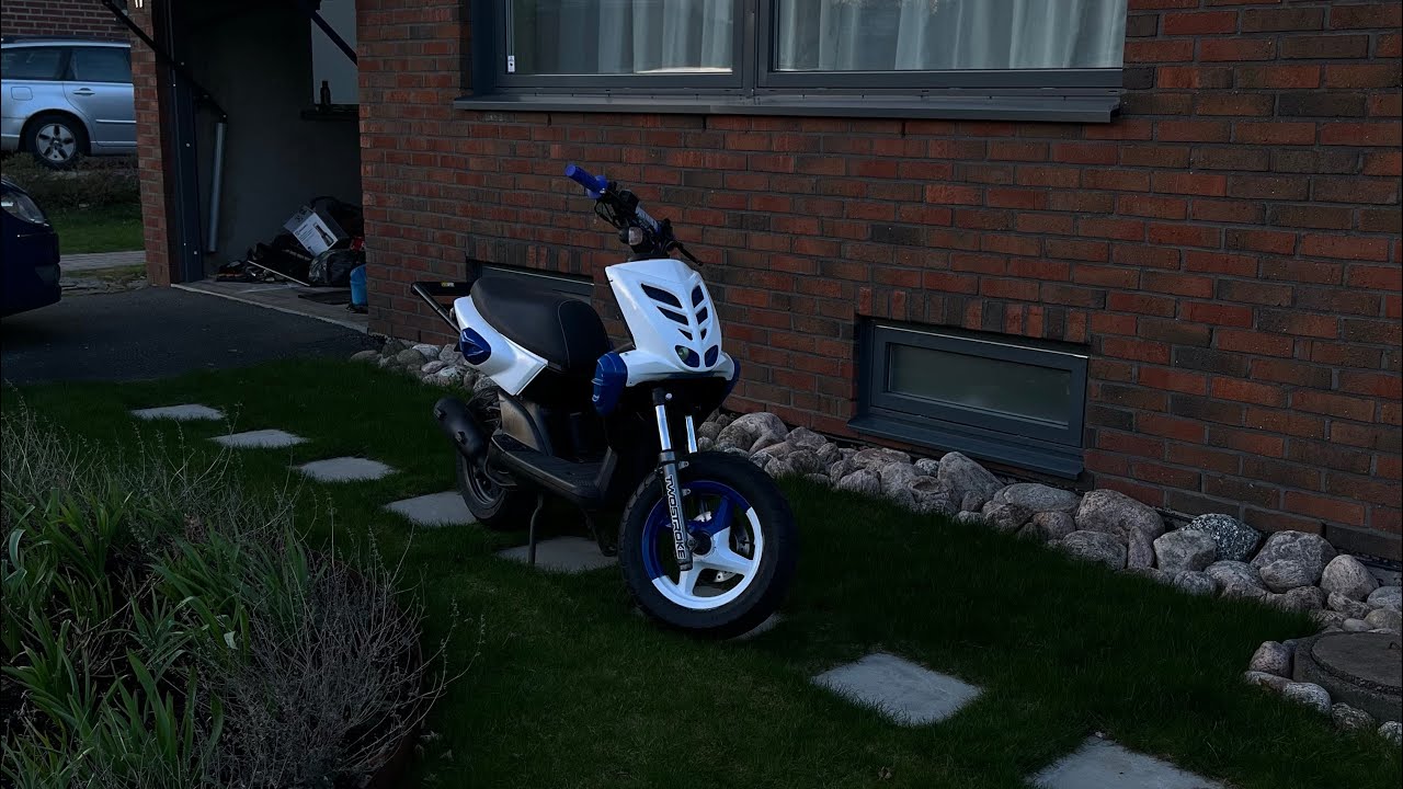 Yamaha slider styling story - YouTube