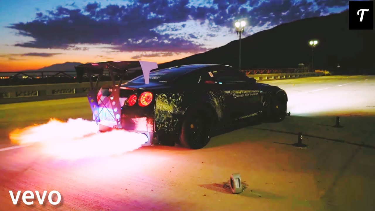 Flame Spitting R35 GTR in [4K] 😈 - YouTube