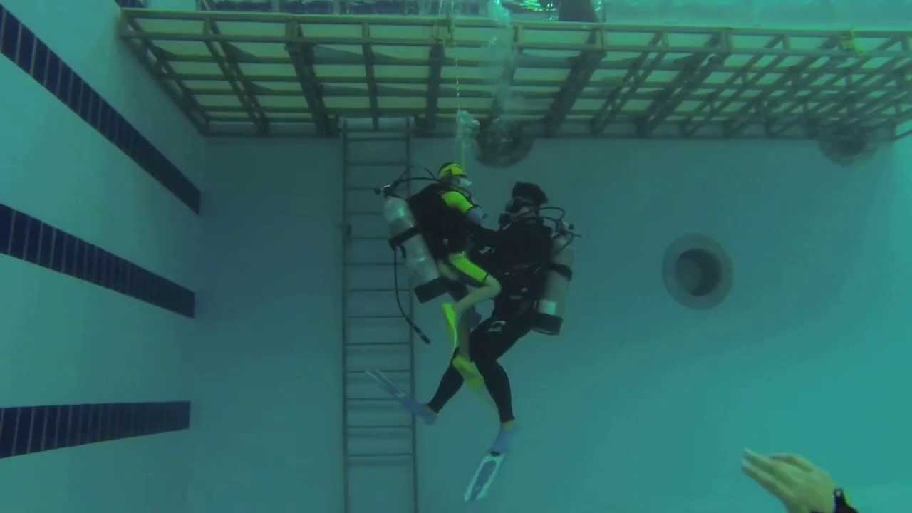 10years boy, first diving, gopro - YouTube