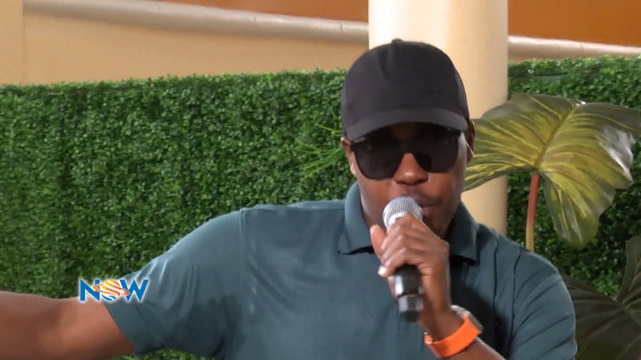 Entertainment On NOW - Num Num Performs - YouTube