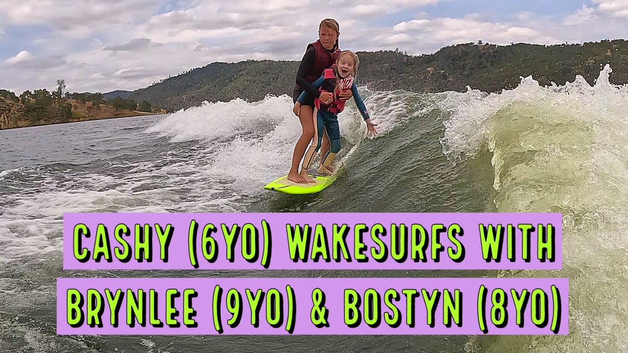 Cashy LEARNING TO Wakesurf With The Bee Boss Girls #surfing - YouTube