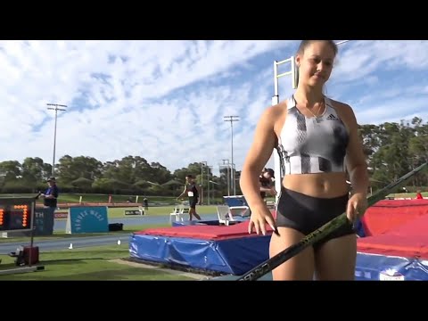 Olivia McTaggart | Pole Vault Athletes