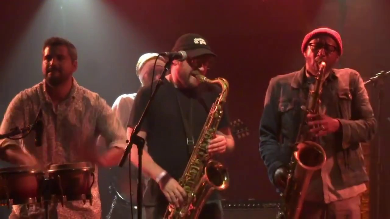 Debo Band - Sesc Pompéia - Jazz na Fábrica - YouTube