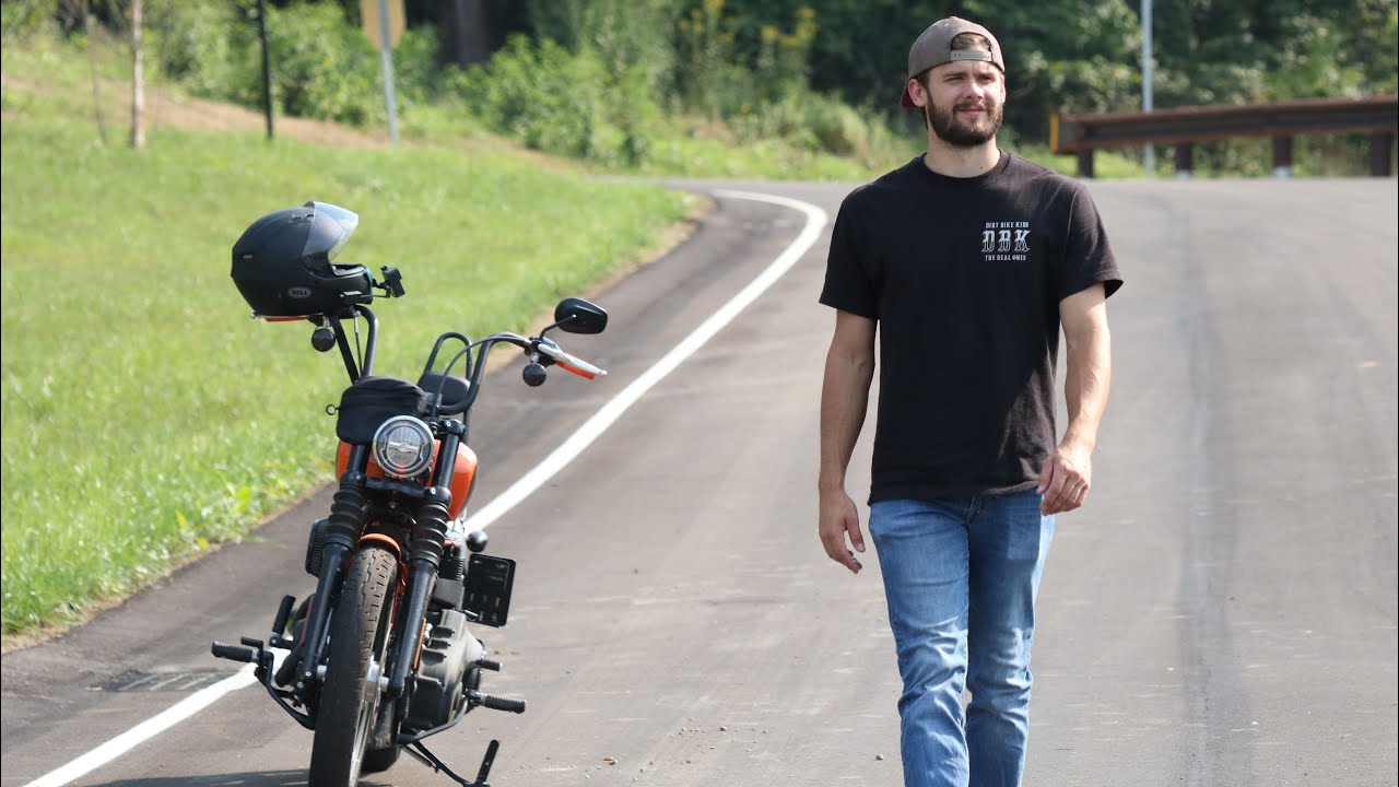 Riding Through The Mountains | Motovlog EP8! - YouTube