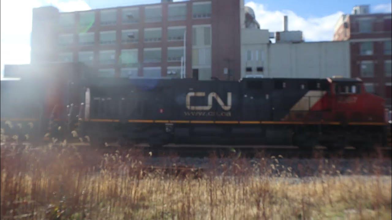 CN 8898,CN 2307 & CN 5610 Moving A Eastbound Manifest Through Battle Creek Michigan 11/28/22 ...