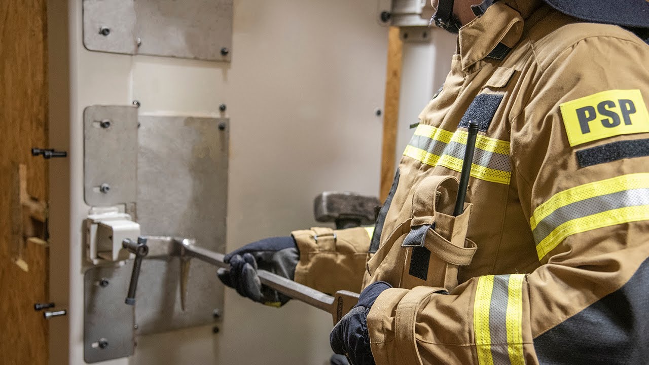 Forcible Entry Door Simulator - YouTube