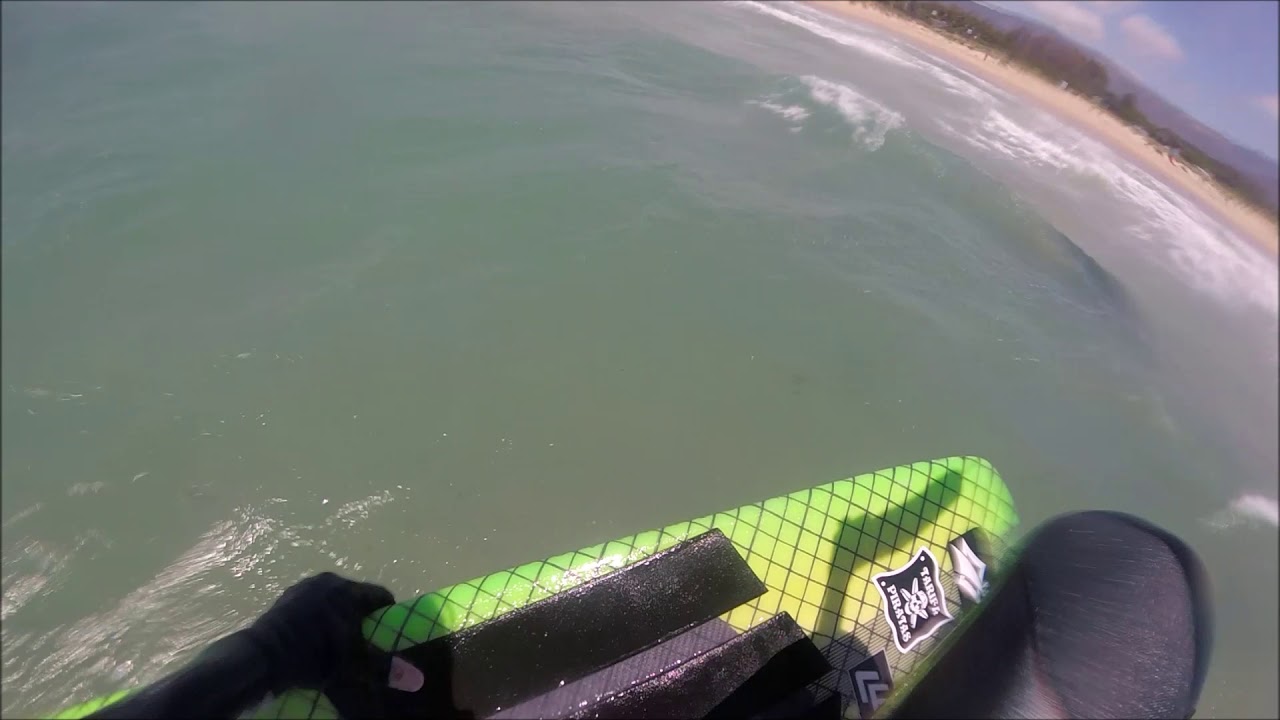 Kitesurf Tarifa Naish Pivot 9m 2020 . Los Lances - YouTube