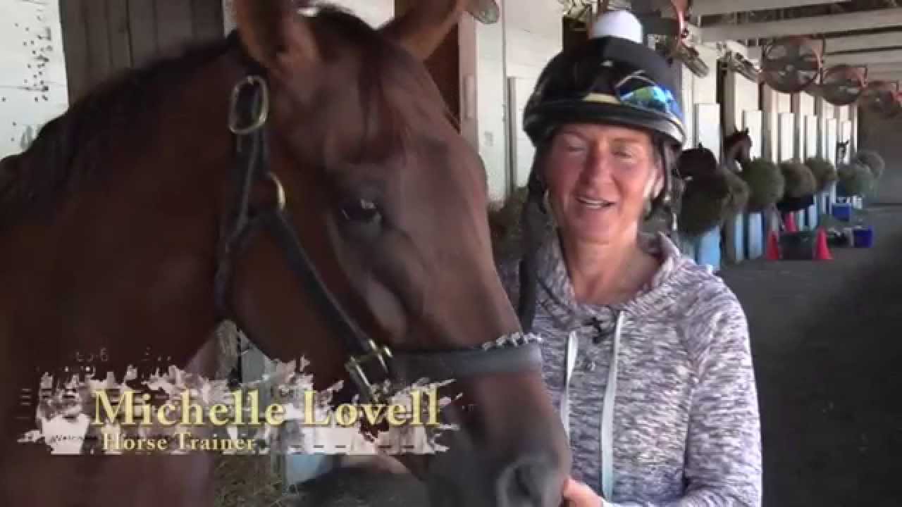 Day in the Life of trainer Michelle Lovell - YouTube
