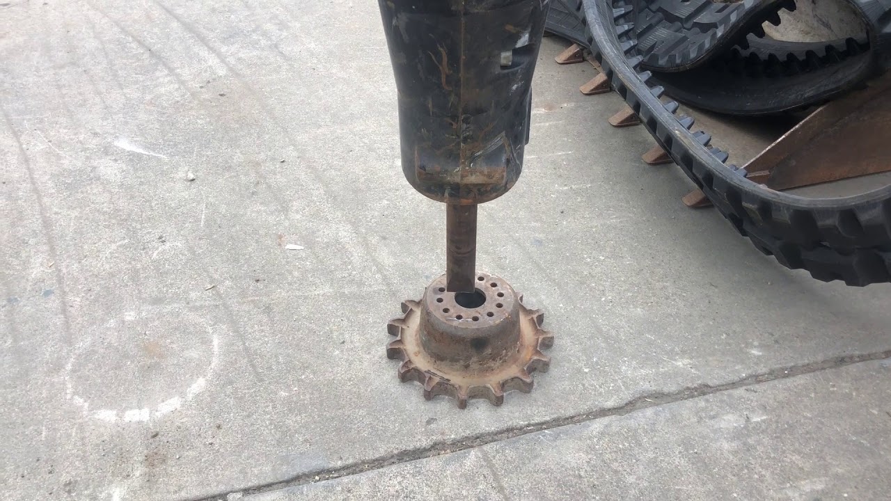 CAT H65Ds Hydraulic Hammers - YouTube