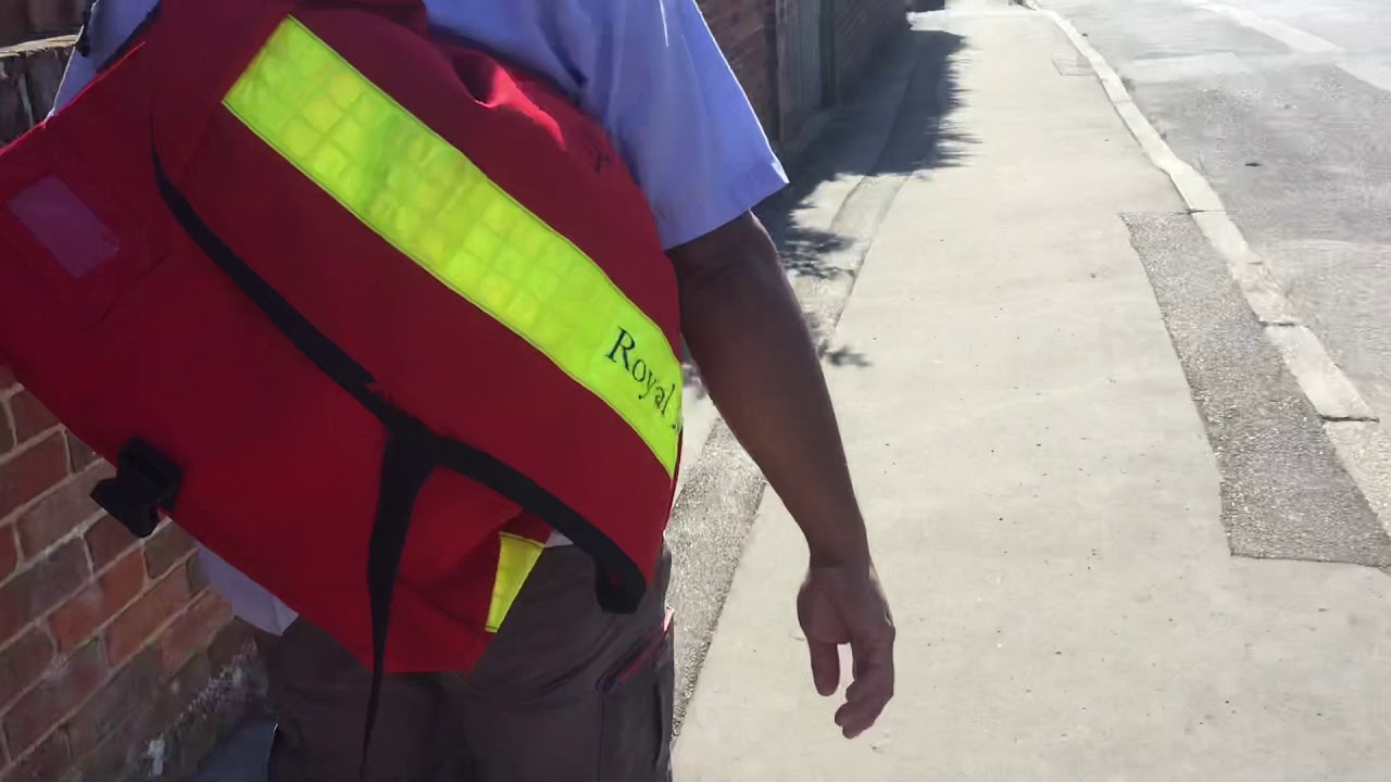 General Waste bin men emptying bins in Bournemouth part 4 & Royal Mail ...