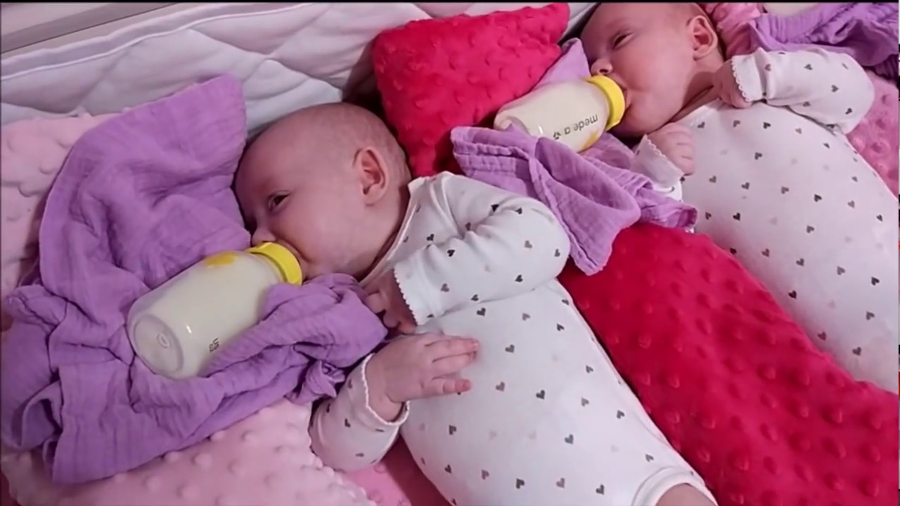 Karmienie trojaczków / Feeding triplets - YouTube