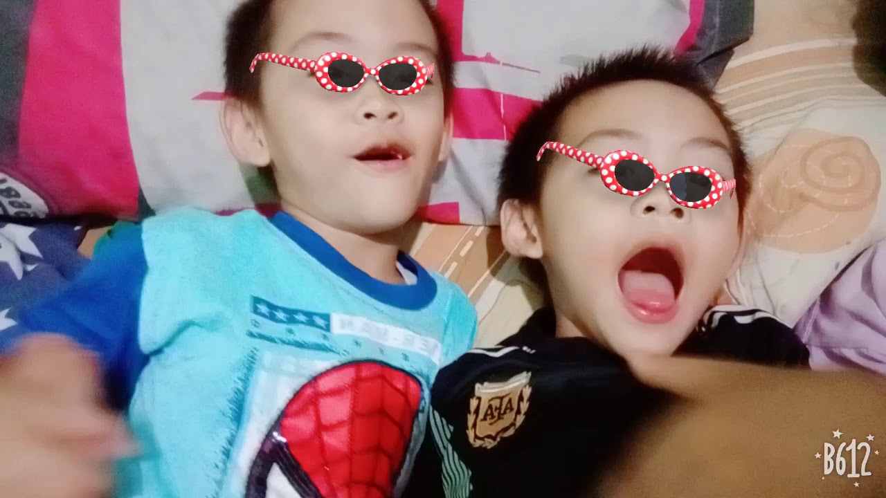 Putra kembar - YouTube