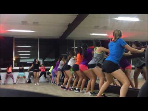 CLASE TWERK POR ERIKA DENIZ