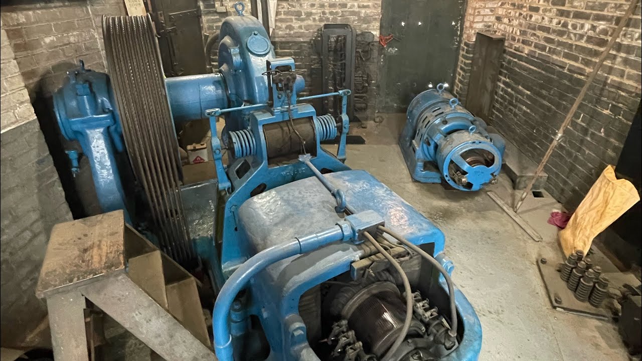VERY INTERESTING 1930s Otis Elevator Machine Room - YouTube