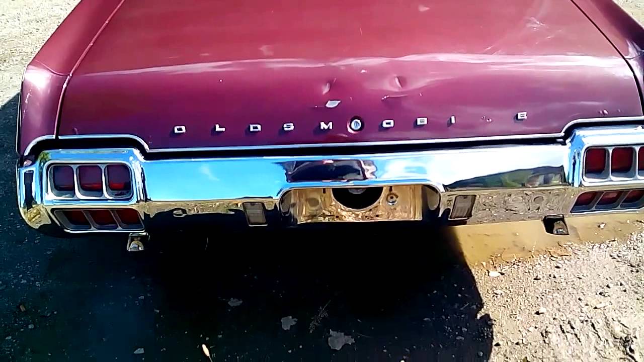 Olds 403 idling - YouTube