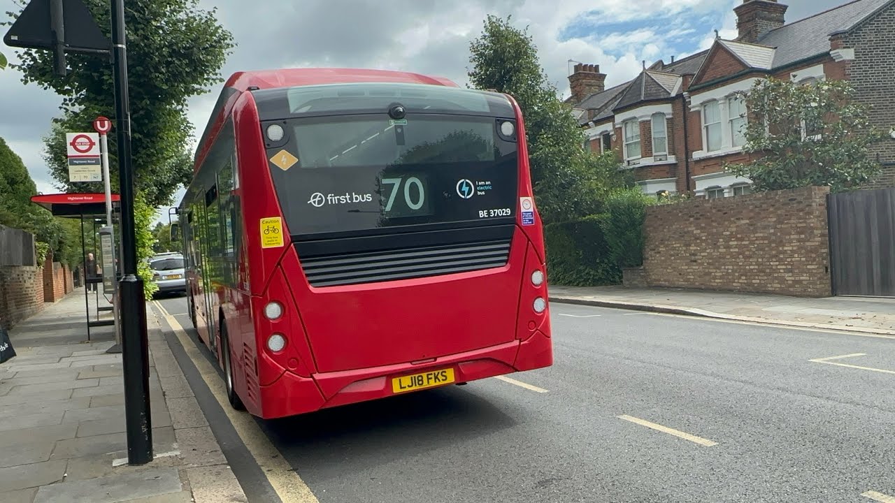 Journey on enviro 200 EV (LJ18FKS): Route 70 to South Kensington - YouTube