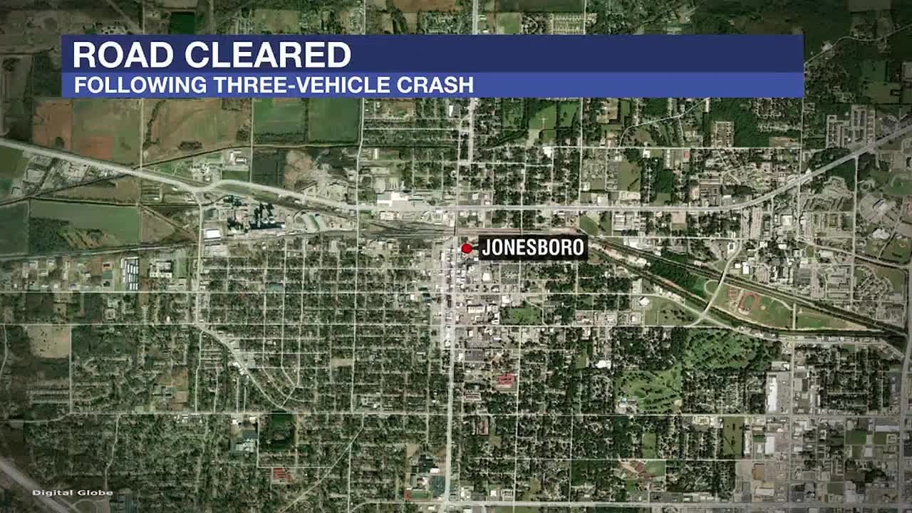 Intersection blocked from three-vehicle crash - YouTube