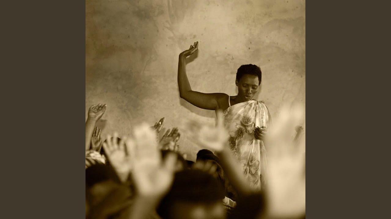 Rwandan Umwirongi - YouTube