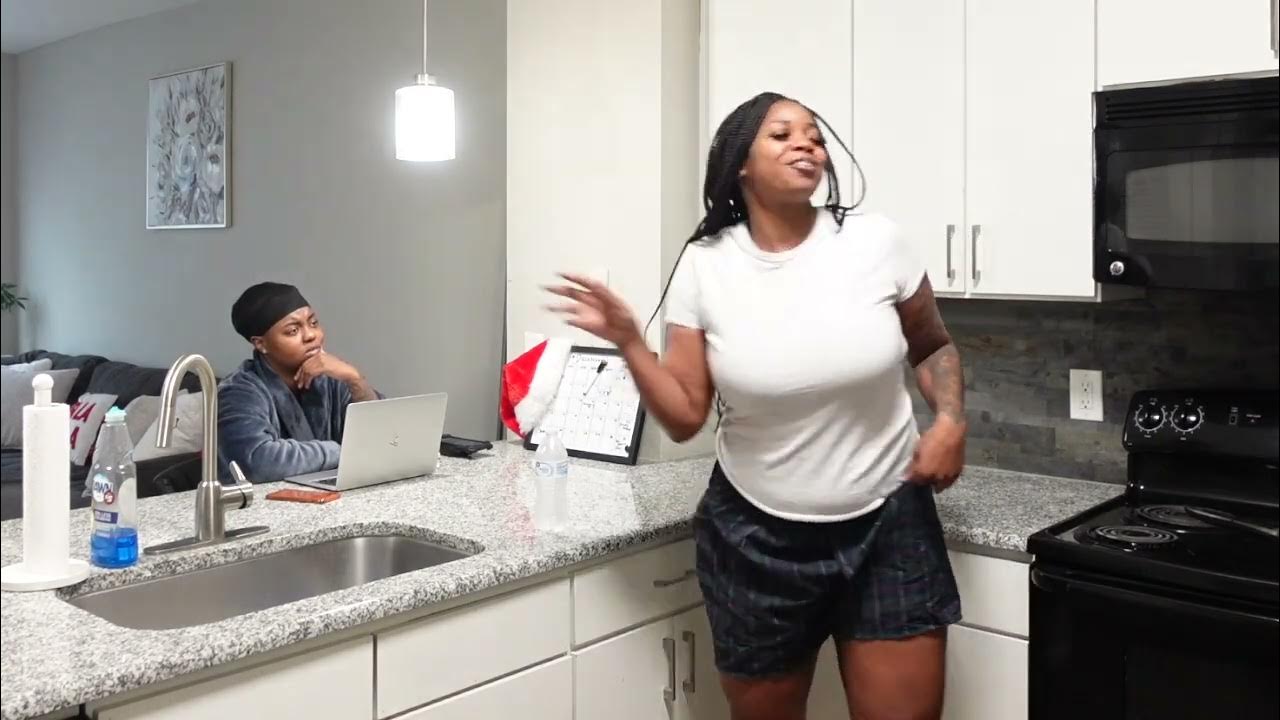 Vlogmas Day 12 Wearing My Ex Boxers To Get My Girlfriend Reaction