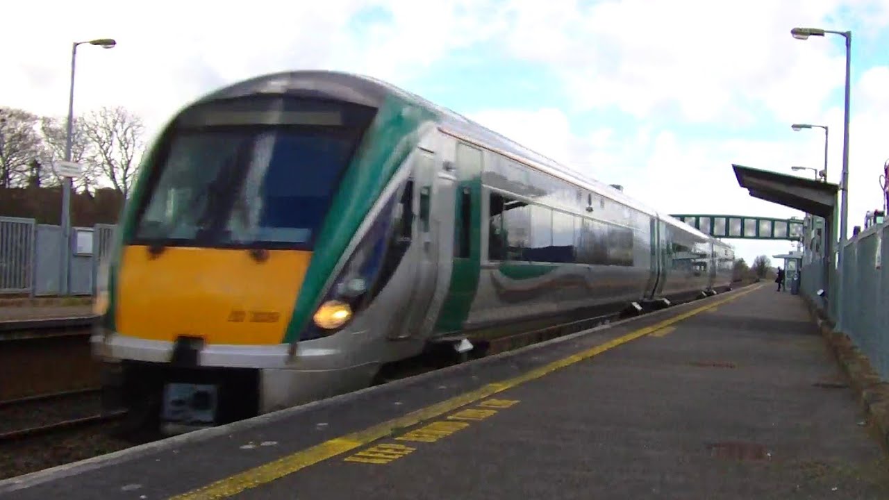IE 22000 Class ICR Train number 22309 - Monasterevin Station - YouTube