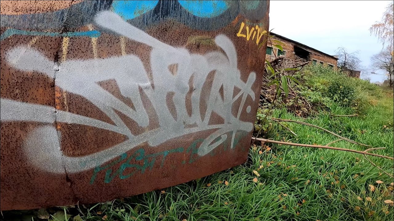 Trainlines and Lifestyle . ThrowUps and Tags . - YouTube