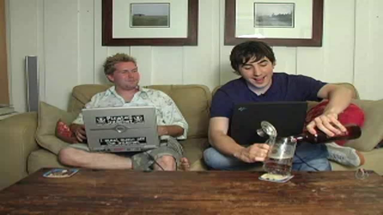 Diggnation Episode 3 (July 15, 2005) - YouTube