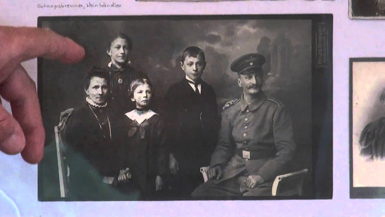 2/31 - Die 2. Epoche - Adolf Schindler, der Bruder Schindlers, mit ...