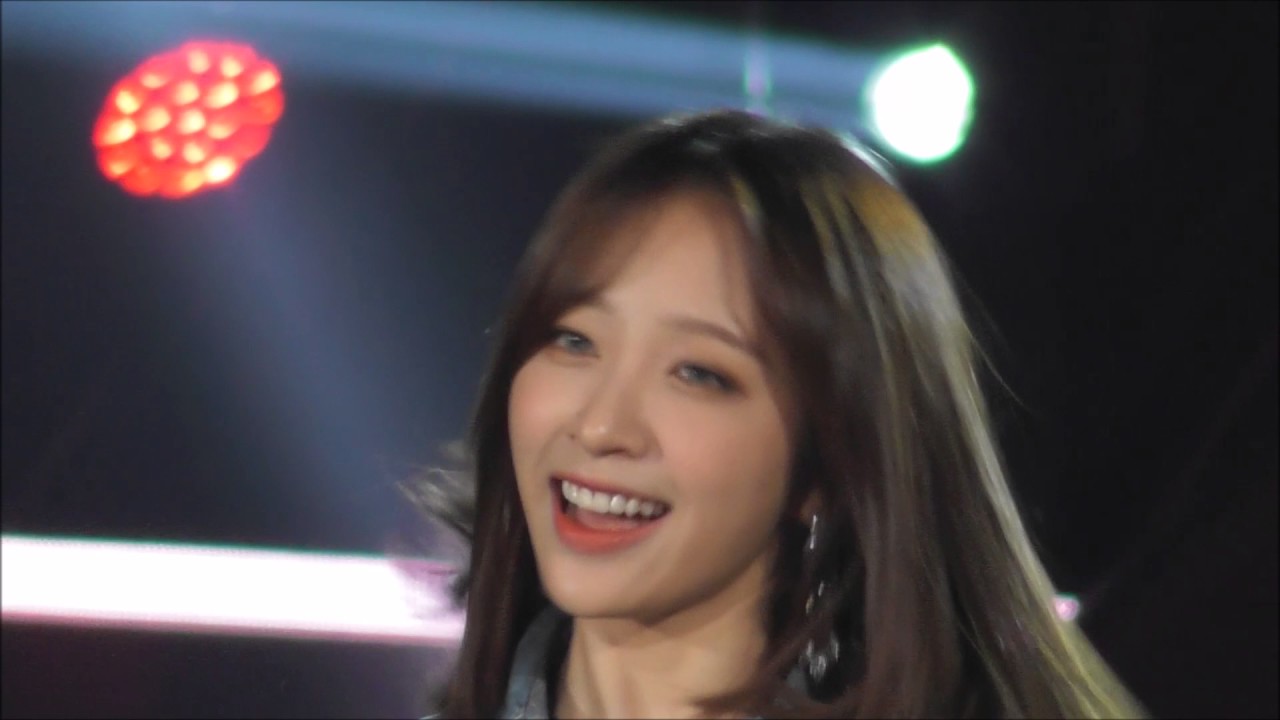 [fancam] 161127 EXID UP&DOWN Hani focus ( 위아래 하니 ) at 2016 Super Seoul ...