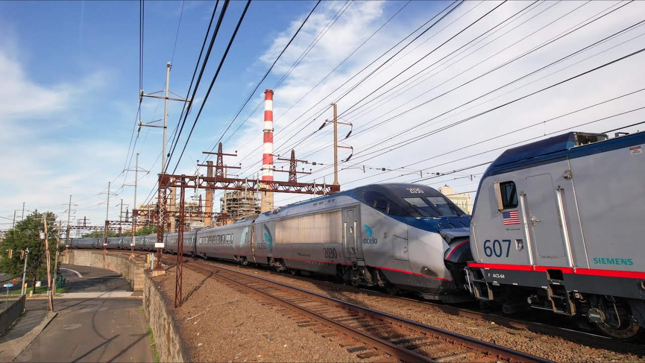 Towing a dead Acela train! - YouTube