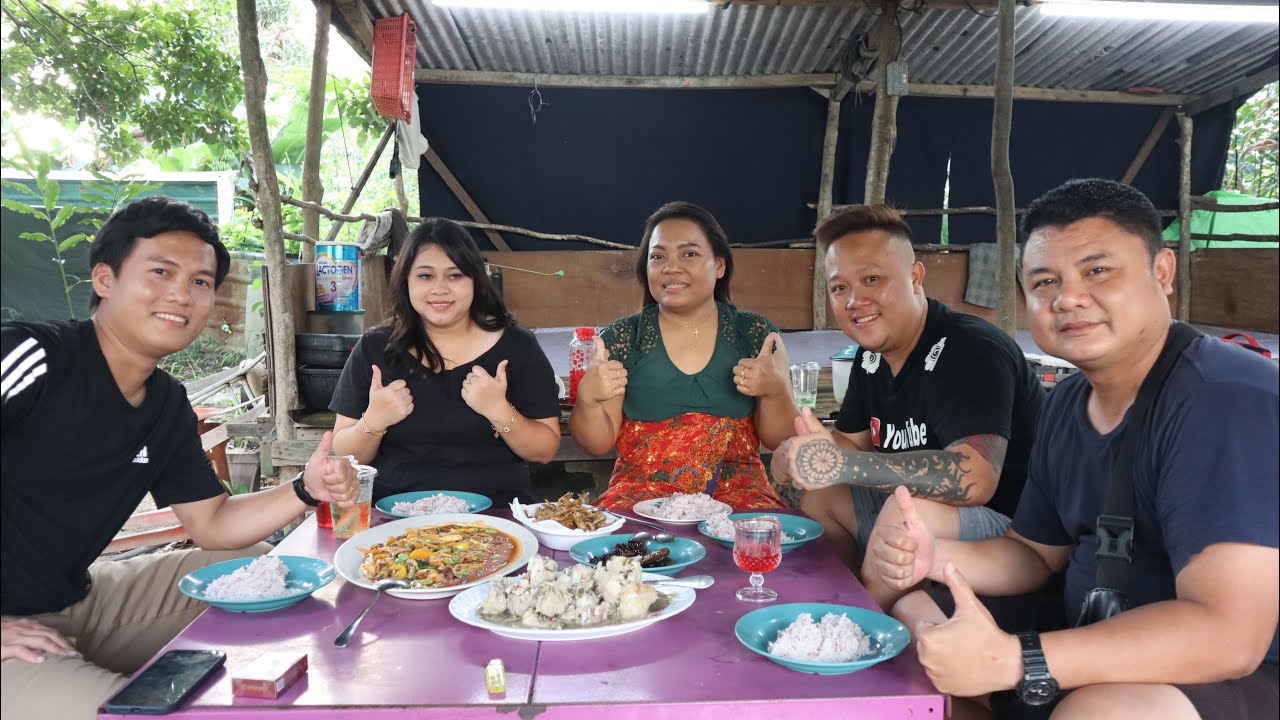 Ikan Kelah Vs Ikan Mengalan Pansuh Dan Petai Kerang Pedas Manis,Dayak ...