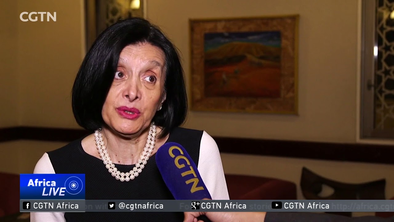 Yao Hong the Chinese Opera Singer in Cairo - YouTube