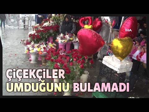 14 Şubat Sevgililer Günü’nde Çiçekçiler Tezgahlarının Başında