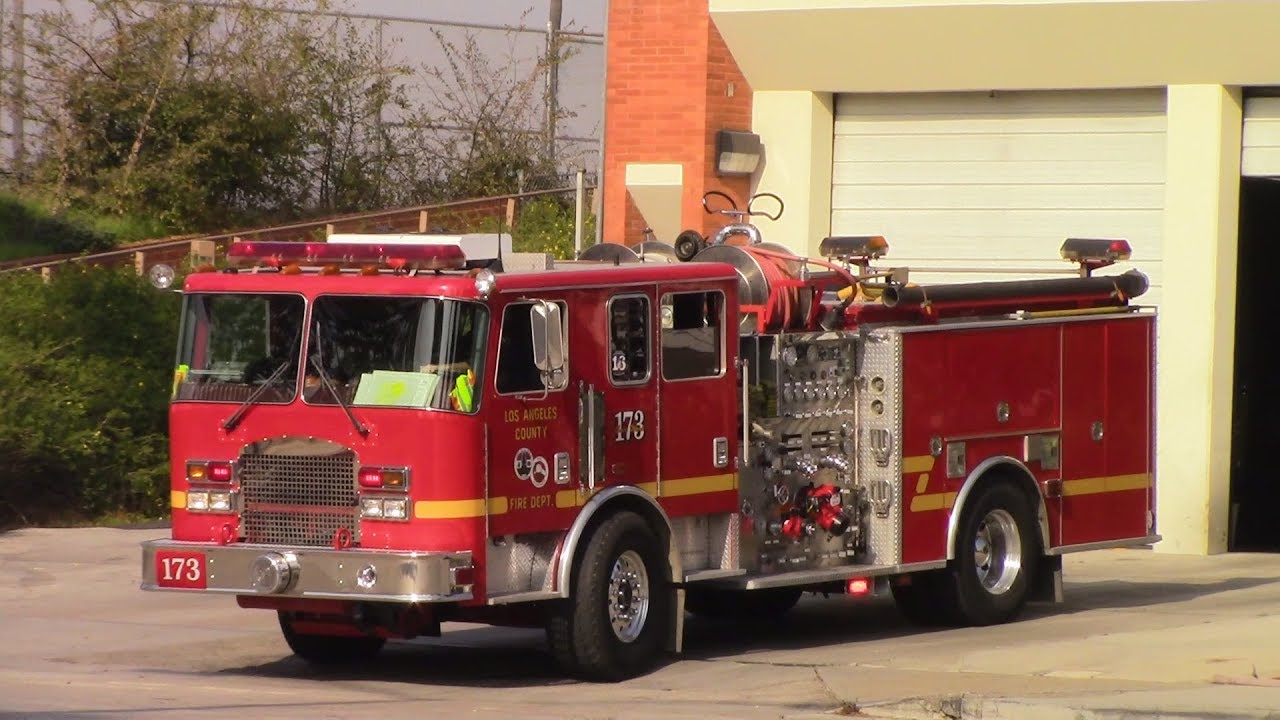 LACoFD Engine 173 (reserve) Responding - YouTube