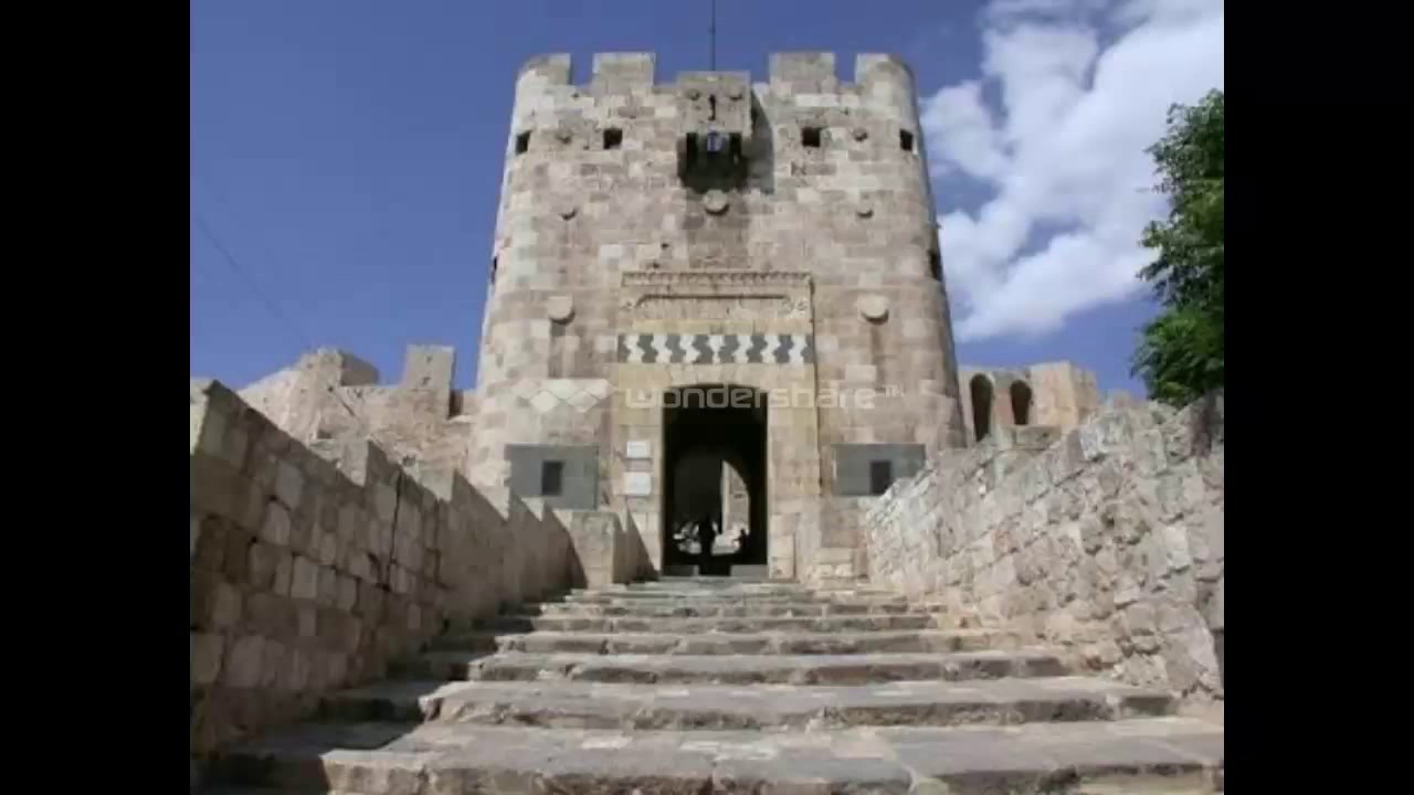 قلعة حلب الشهباء Castle of Aleppo Shahba - YouTube