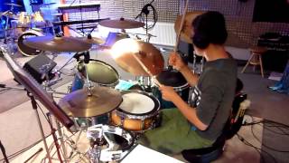 Vitesse Rosalyn 09 06 2015 " 13 year old drummer " Chords - Chordify
