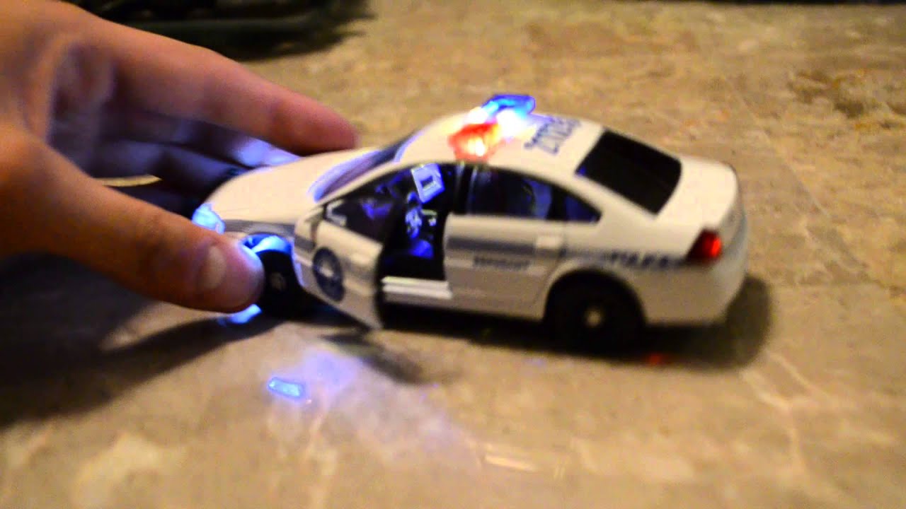 1/32 JADA HERO chevy impala police car with lights! - YouTube