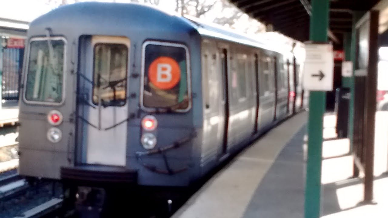 NYC Subway HD: R68A B Express Train Action (11/24/17) - YouTube