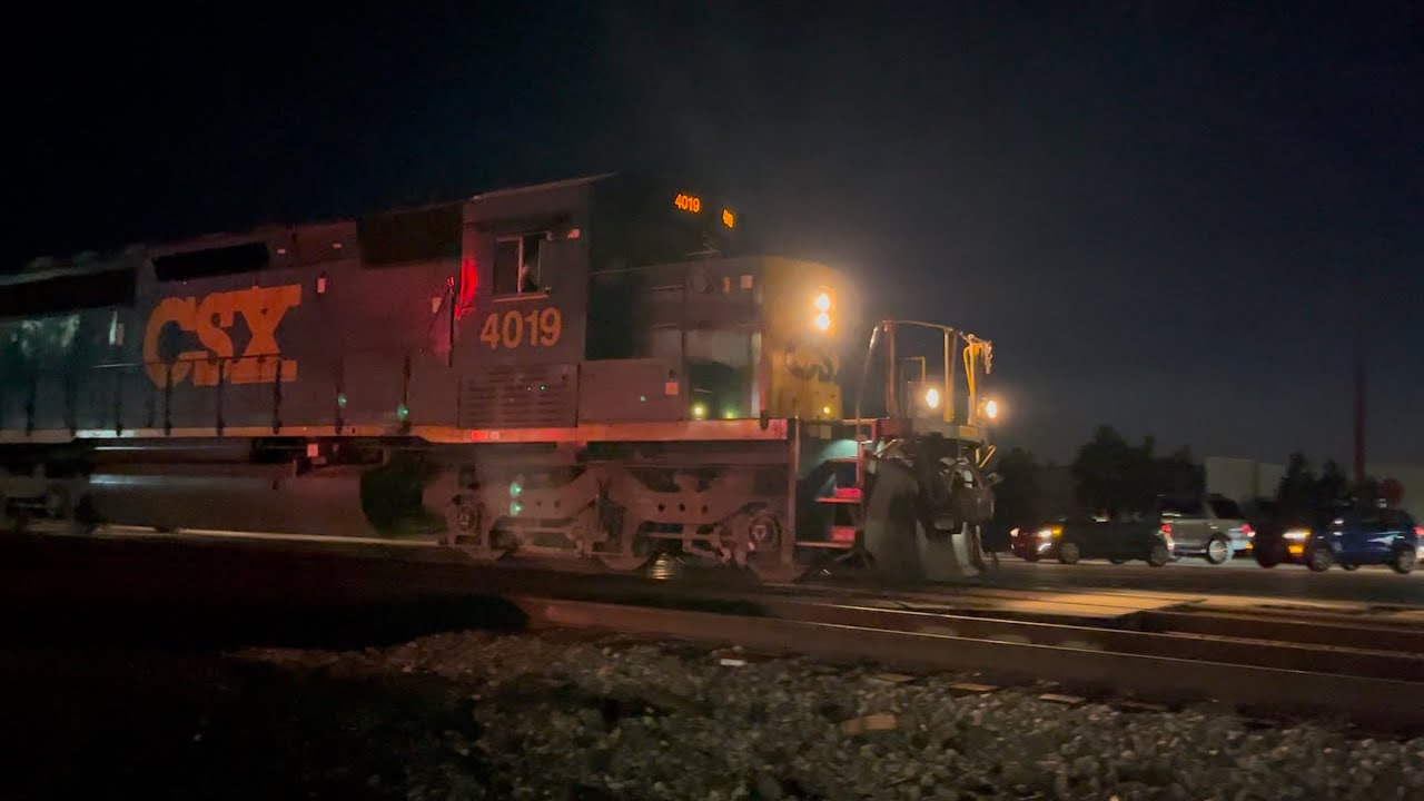 CSX L640 NB Local Train NB Heading To Florence Yard With CSXT 4019 SD40 ...