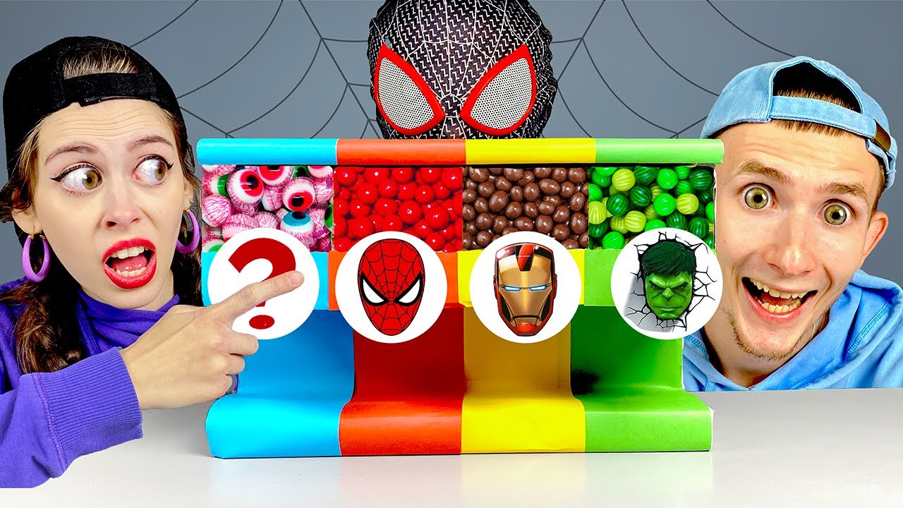 Mystery GIANT Candy Machine Challenge 미스터리 캔디 챌린지 Superhero Mukbang by ...